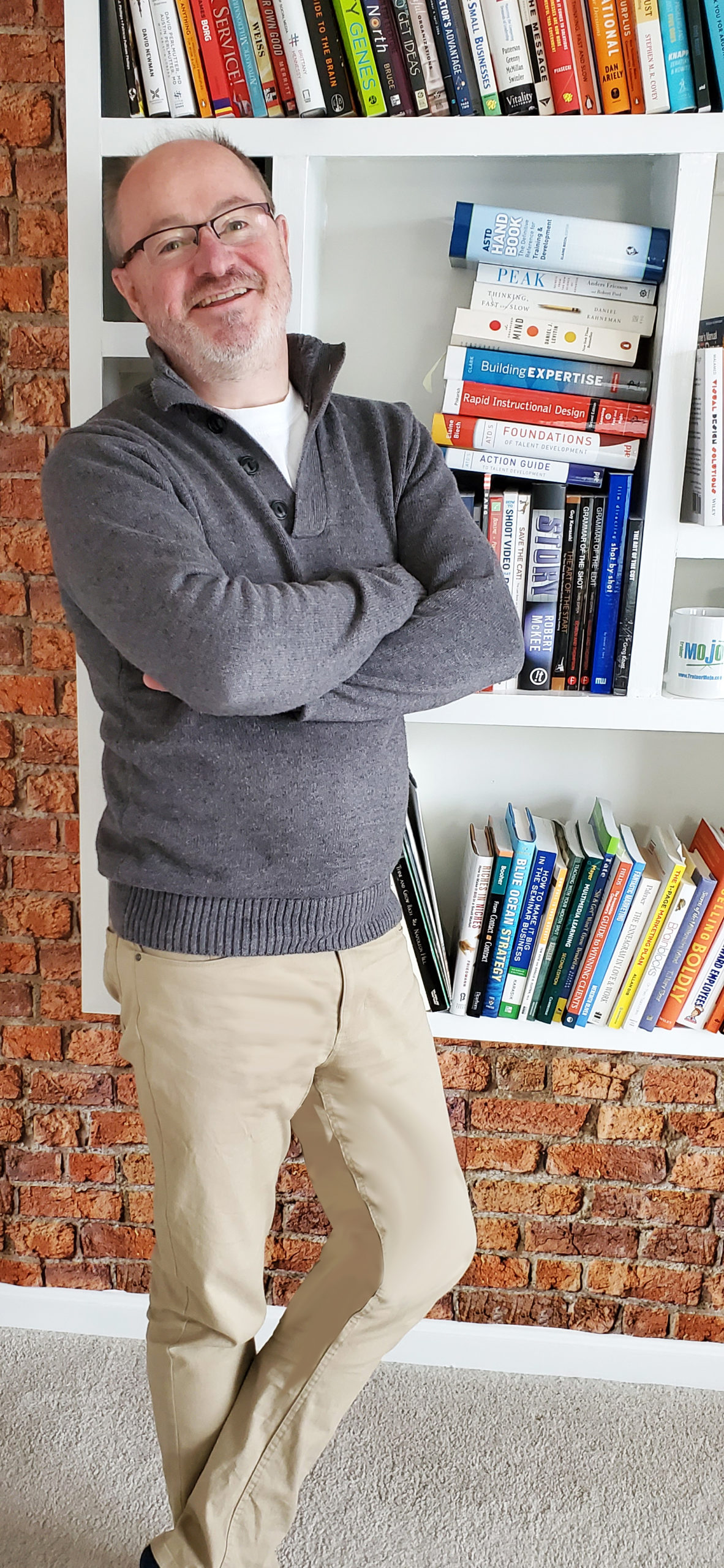 About – Jonathan Halls